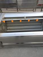 China Industrial Vegetable Fruit Bubble Cleaning Machine 150-1800kg/h Capacity Stainless Steel for sale