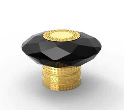 China Hanging Plating Zinc Alloy Zamak Perfume Caps For Eco Friendly Packaging for sale
