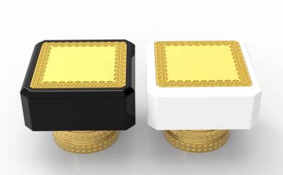 China Eco Friendly Zinc Alloy Square Perfume Bottle Cap 15mm Electroplating for sale
