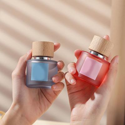 China Custom OEM Wooden Perfume Cap 76.2g Weight with Clear Texture and Premium Hand Feel - Free Design Services for sale