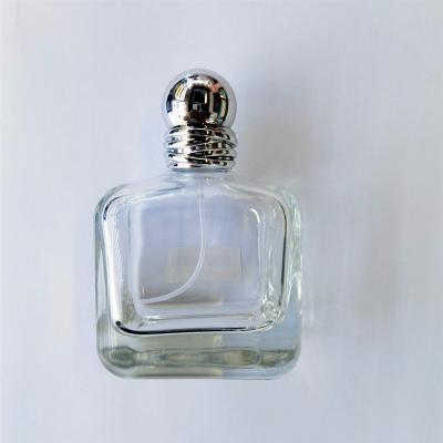China Custom 100ml Glass Perfume Bottle European American Style Thick Bottom Bayonet Design for sale