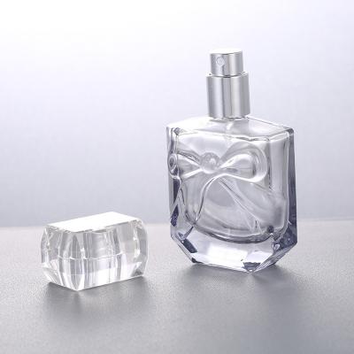 China 30ml Glass Perfume Bottle Empty Screw Cap Bottle for Essential Oil Aromatherapy Cosmetic for sale