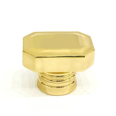 China Custom Zinc Alloy Gold Plating Rectangle Perfume Bottle Caps - Die Casting Manufacturing with 8 Years Experience for sale