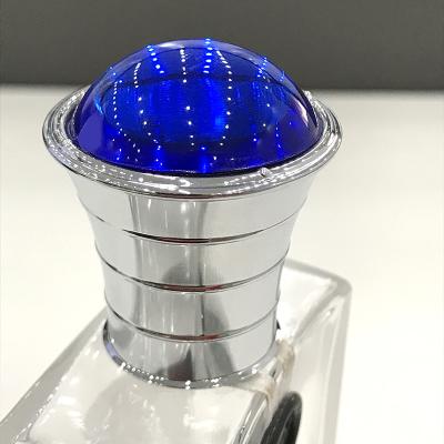 China 10000pcs Zamak Perfume Caps For Packaging And Cosmetic Industries for sale