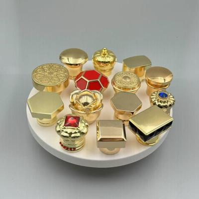 China Custom Logo Zinc Alloy Perfume Bottle Caps for Standard 15mm Neck Size for sale
