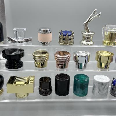 China Aluminium Plastic Perfume Bottle Cap 15mm Non Spill Custom Logo Iron Metal Type Lids for sale