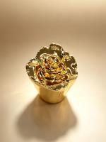 China Luxury Rose Sculpted Perfume Cap 24mm Zinc Alloy Gold Black for sale