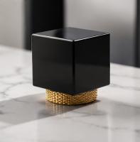 China Zinc Alloy Cube Perfume Cap 20mm Custom Logo Electroplated Finish Luxury Fragrance Packaging for sale