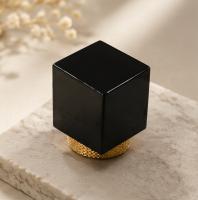 China Zinc Alloy Cube Perfume Cap 20mm Custom Logo Electroplated Finish Luxury Fragrance Packaging for sale