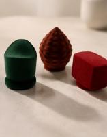 China Zinc Alloy Velvet Perfume Cap 24mm Luxury Bottle Top with Soft Touch Finish for sale