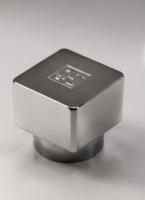 China Luxury Square Zinc Alloy Perfume Cap 24mm Custom Logo Chrome Finish Heavy Metal Bottle Closure for sale