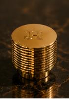 China Premium Ribbed Zamak Perfume Cap 24mm Mirror Gold Finish Custom Logo Engraving for sale