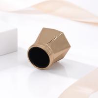 China Custom Gold Plated Zamak Perfume Cap 20mm Neck Size Luxury Fragrance Packaging for sale