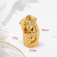 China Customized Golden Textured Zamak Perfume Cap 24mm Elegant Zinc Alloy Bottle Lid for sale