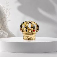 China Luxury Hollow King Crown Zamac Perfume Cap Gold Plated Inlaid Rhinestone Royal Fragrance Lid Zinc Alloy Metal Parfum Bottle Cover Custom Logo FEA15 For Dubai Oud Attar Perfume Bottle for sale