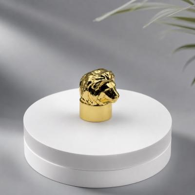 China Wholesale High Gloss Gold Realistic Lion Head Perfume Bottle Cap Heavy Weight 3D Animal Sculpture Zamac Closure OEM Custom Engrave Logo Middle East Luxury Fragrance Packaging for sale