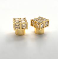 China Luxury Gold Plated Diamond Inlaid Customizable Design Perfume Bottle Cap for Elegant Fragrance Packaging for sale