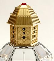 China Luxury Pagoda Hollow Zamac Perfume Cap Gold Plated Decorative Bottle Lid for sale