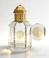 China Luxury Pagoda Hollow Zamac Perfume Cap Gold Plated Decorative Bottle Lid for sale