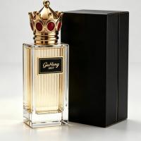 China Magnetic Crown Shape Zamac Perfume Cap with Inlaid Red Rhinestone and Customizable Design for sale