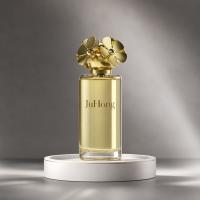 China Gold Plated Flower Shape Zamac Perfume Cap with Customizable Design for Fragrance Bottles for sale