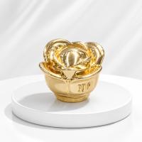China Ornate 3D Floral Zamac FEA15 Perfume Cap, Gold‑Finish Zinc Alloy Decorative Bottle Top for sale
