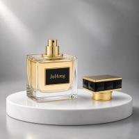 China Luxury Rectangular Black Faceted Zamac FEA15 Perfume Cap, Gold‑Trim Zinc Alloy Decorative Bottle for sale