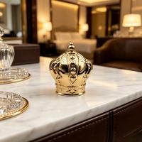 China Crown Shape Zinc Alloy Perfume Cap Luxury Gold Plated Metal Perfume Bottle Lid Custom Logo For Fragrance Cosmetic Packaging Magnetic for sale