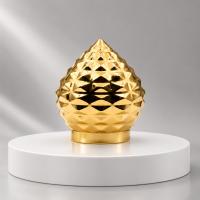 China Luxury Diamond Cut Gold Zamac Perfume Cap, Crown Shape Closure for FEA15 Perfume Bottle for sale