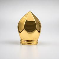 China Luxury Geometric Zamac Perfume Cap Gold Black Red Multi‑Facet Sculpted Metal Perfume Bottle Lid Custom Logo For Fragrance Glass Bottle for sale