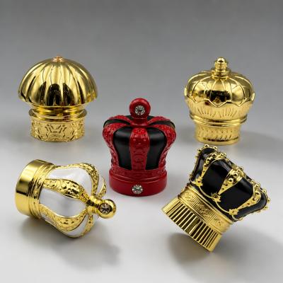 China Wholesale 3D Crown Zinc Alloy Perfume Cap Enamel Painted Rhinestone Decor Metal Perfume Bottle Closure Custom Logo Accept for sale