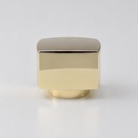 China Wholesale Zinc Alloy Perfume Cap Square Rectangle Shape Gold Plated Velvet Decor Perfume Bottle Closure Custom Logo Accept for sale