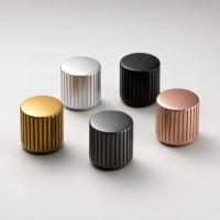 China Vertical Ribbed Cylinder Zamac Perfume Cap Multi-Color Metal Fragrance Bottle Lid Custom Logo For 15mm FEA Neck for sale