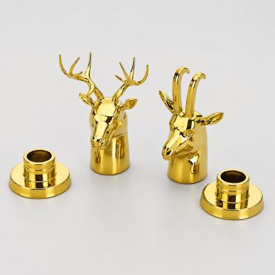 China Detachable Deer Antelope Head Zamac Perfume Cap Zinc Alloy 3D Animal Sculpture Gold Plated Fragrance Bottle Lid Custom Logo Fits 15mm FEA Neck for sale