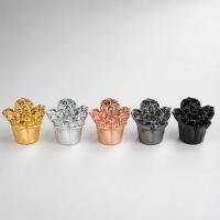 China Custom Zinc Alloy Perfume Cap Luxury Flower Shape Metal Fragrance Bottle Floral Design Electroplated Gold Silver Rose Gold Black for sale