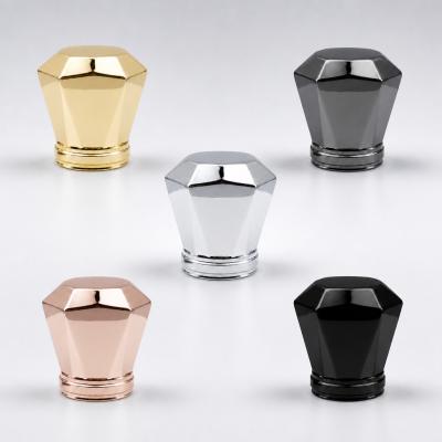 China Custom Zinc Alloy Perfume Cap Luxury Metal Fragrance Bottle Cap Faceted Design Electroplated Gold Silver Rose Gold Black Factory for sale
