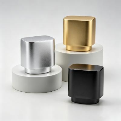 China Luxury Bulky Rounded Square Zinc Alloy Perfume Cap Matte Brushed Finish Short Step‑Down Base Zamac Perfume Bottle Lid Multi‑Tone Custom Logo OEM ODM for sale