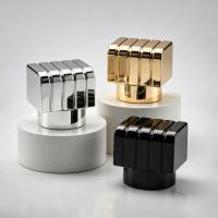 China Factory Wholesale Vertical Ribbed Square Zamac Perfume Cap Parallel Grooved Metal Perfume Bottle Cover Gold Silver Black Custom Logo OEM Magnetic for sale