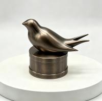 China Luxury Brushed Gold Swallow Bird Zamac Perfume Cap for FEA15 Perfume Bottle for sale
