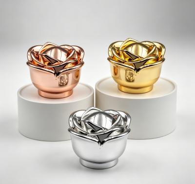China FEA15 Zinc Alloy Perfume Cap 3D Rose Flower Shape Electroplated Perfume Bottle Cover Custom Logo Zamac perfume Cap for sale