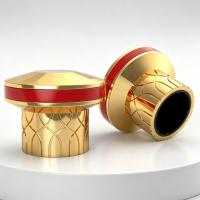 China Luxury Geometric Embossed Zamac Magnetic Perfume Cap for sale