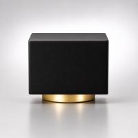China Gold Polished Zamac Perfume Cap for High-end Fragrance Bottle with Pump  Zinc Alloy  Cover Magnetic Perfume Bottle Cap for sale