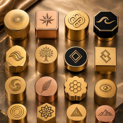 China Zinc Alloy Perfume Bottle Lid Custom Logo Magnetic Perfume Bottle Cap Zinc Alloy Lid Luxury Zamac Perfume Cap for sale