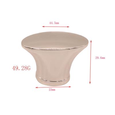 China Hanging Plating Antique Brass Fea 15 Zamak Perfume Caps for sale