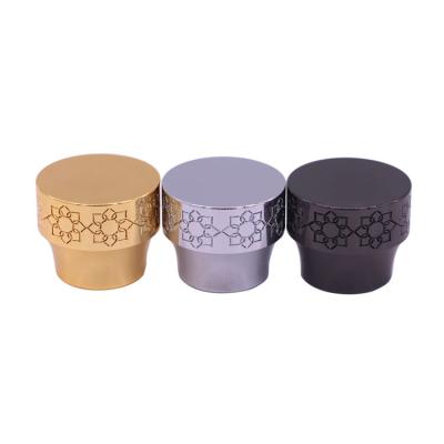 China Gold Chrome Engraved Pattern Metal Perfume Cap 25×28mm for EFA15 Bottle - Custom Zinc Alloy Design for sale