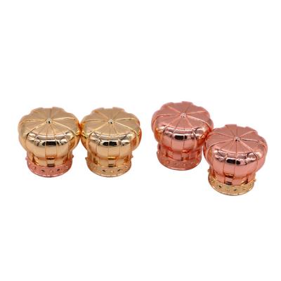 China Custom 36x28mm Zamac Perfume Bottle Cap Color Plating Painting for sale