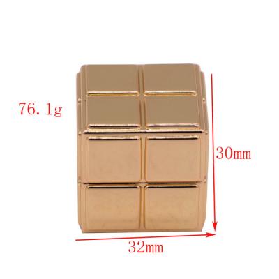 China Golden Square Zinc Alloy Magnetic Perfume Cap 32x30mm Custom Color Eco-Friendly for sale