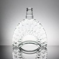 China Beauty Female Glass Bottle in Customized Shape for Wine Aficionados and Connoisseurs for sale