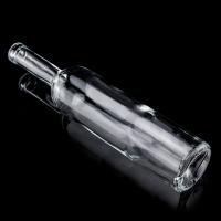 China Exquisite Design Vodka Liquor Glass Bottle 750ml Clear Glass Bottle with Screw Cap for sale