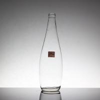 China Glass Collar Olive Oil Packaging Bottles with Polygonal Design and Cork Cap Closure for sale